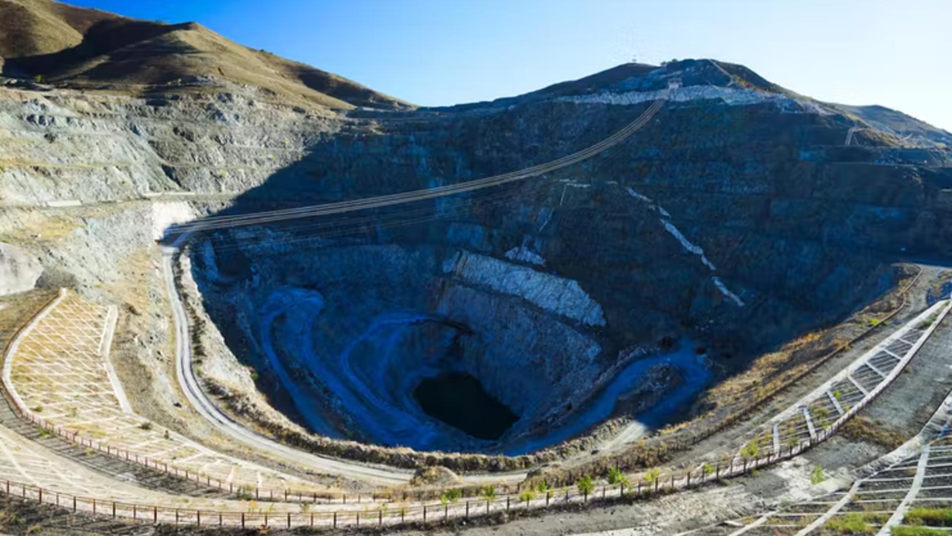En Chine, l'exploitation des terres rares s'accompagne d'une pollution ...