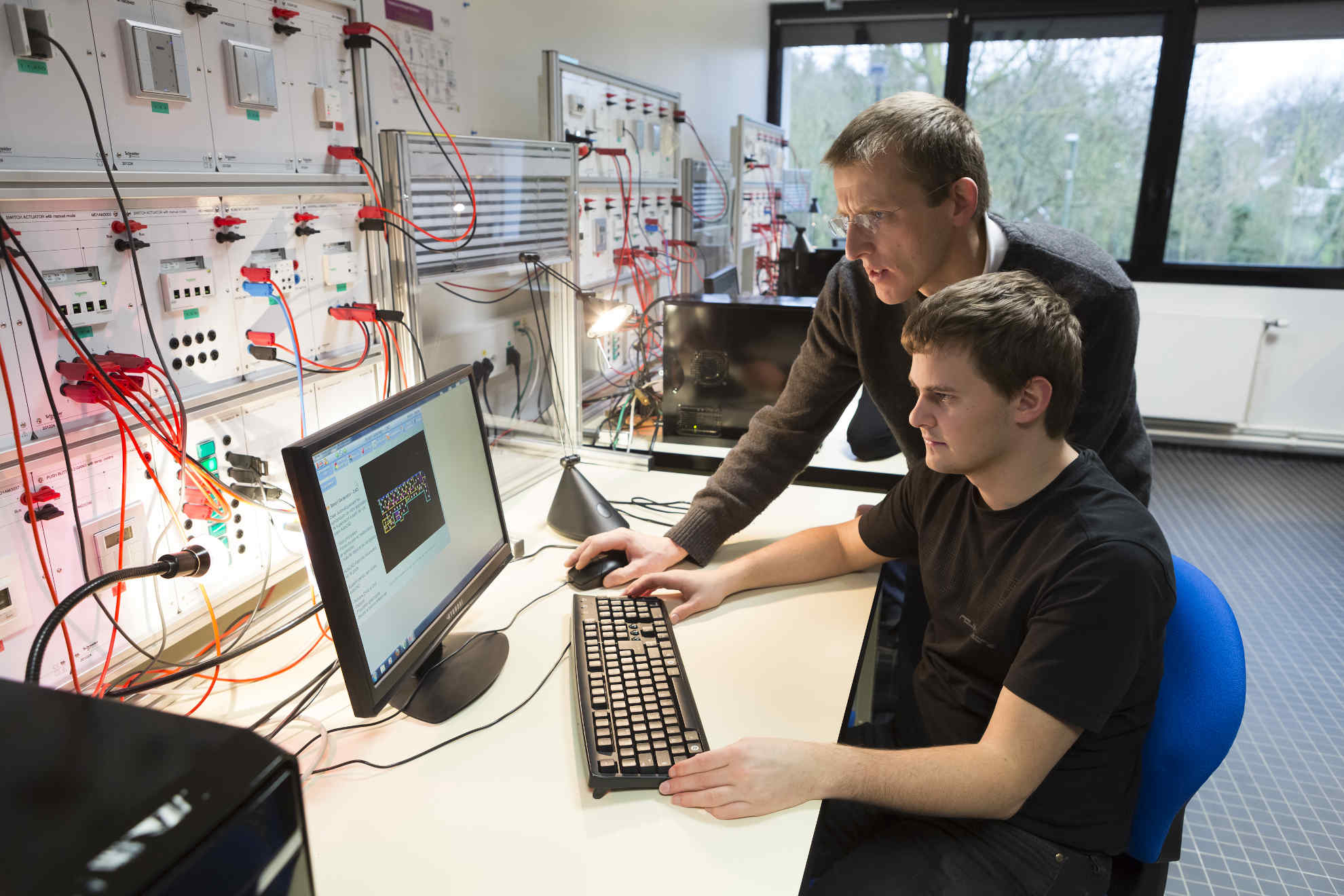 Energy and Intelligent Buildings - work-study course | UniLaSalle